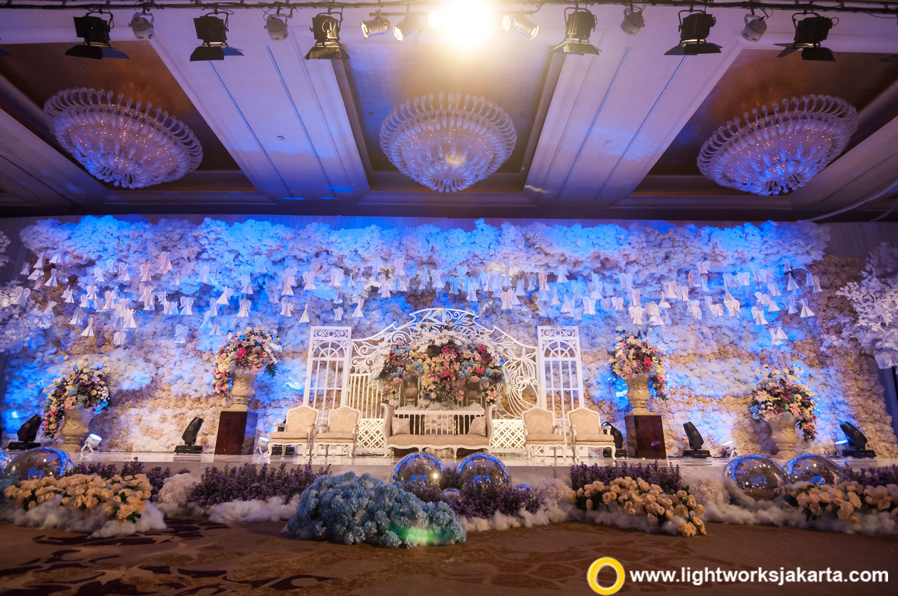 Heavenly Decoration | Lightworks